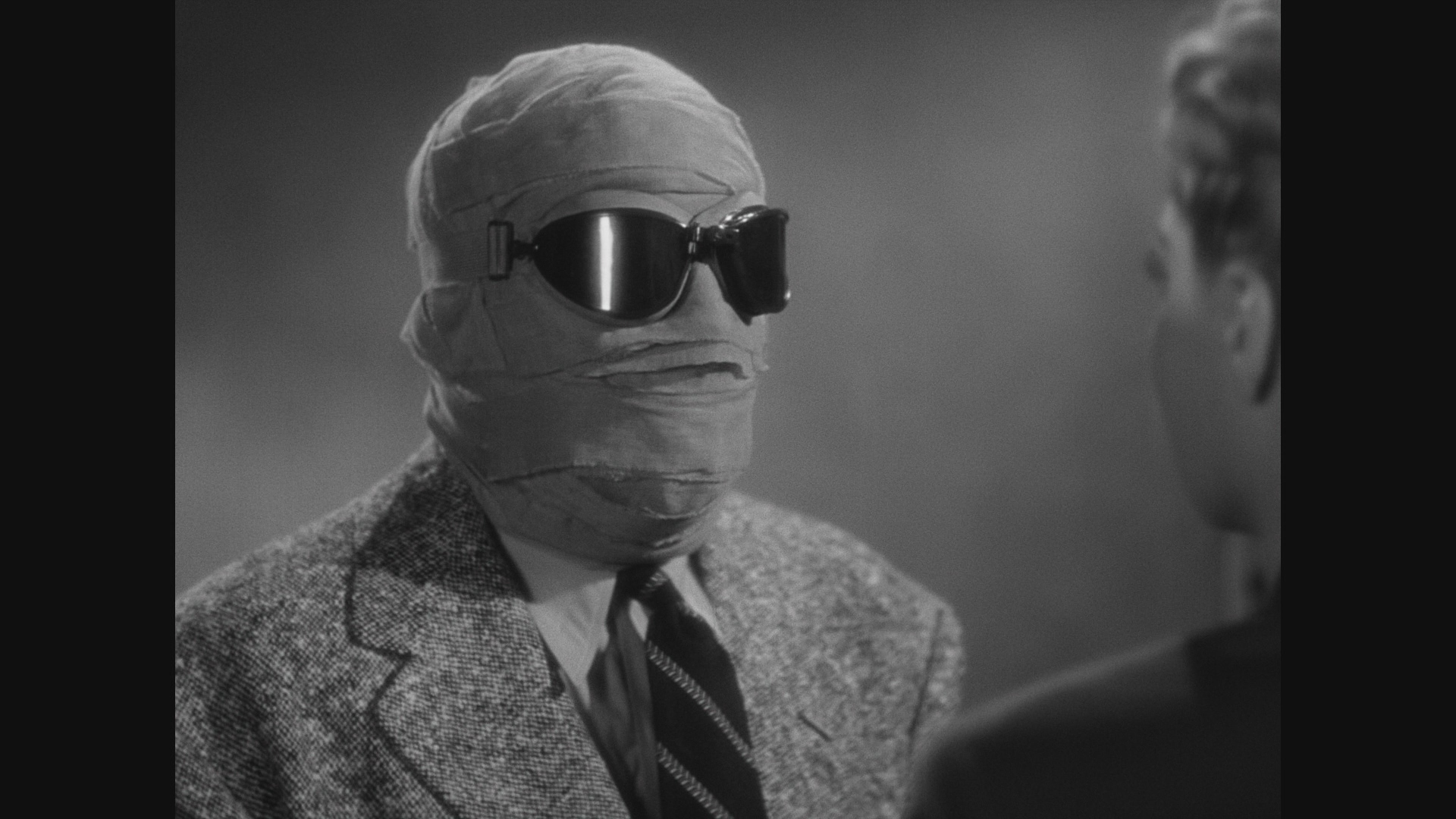 The Invisible Man Returns Blu-ray Review