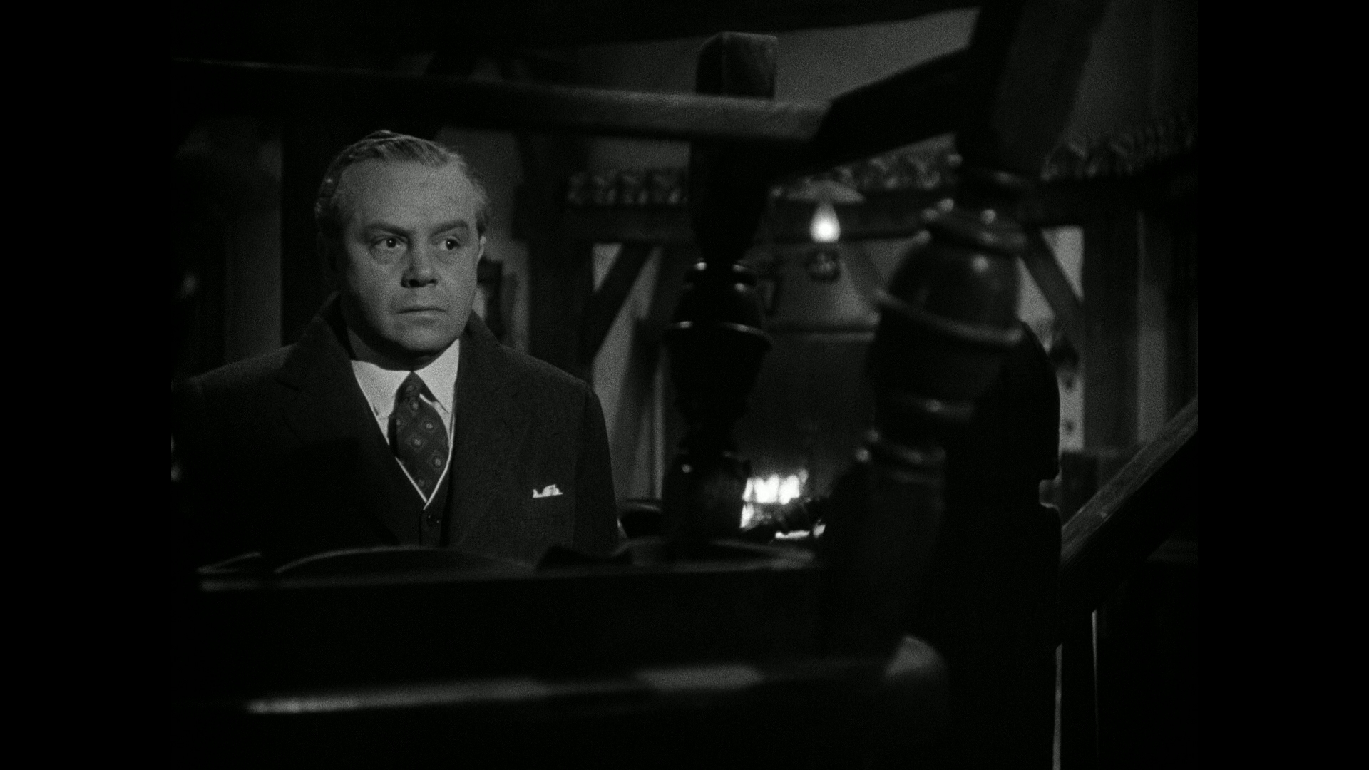 So Dark the Night Blu-ray Review