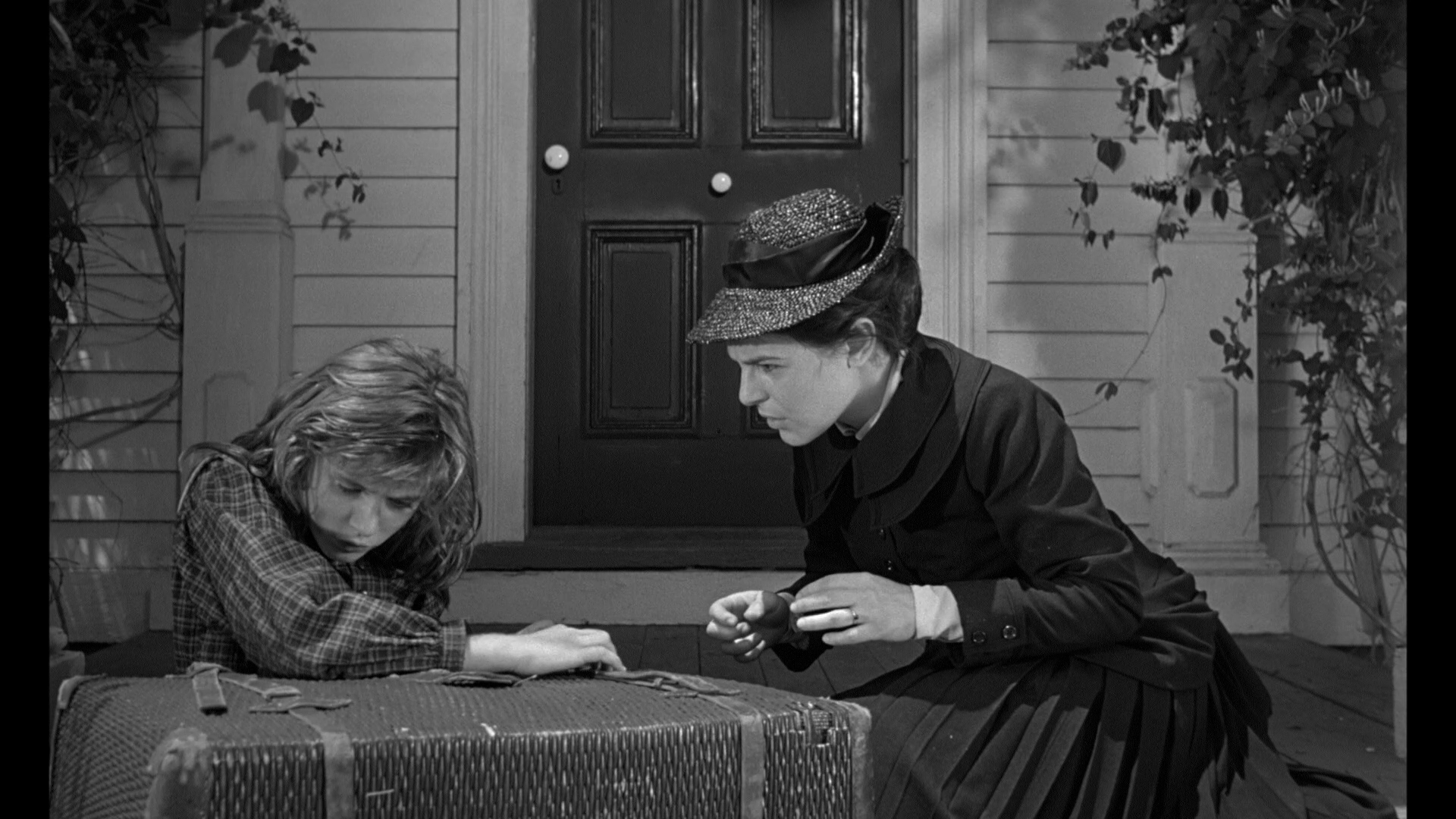 The Miracle Worker (1962) Blu-ray Review with HD Screenshots