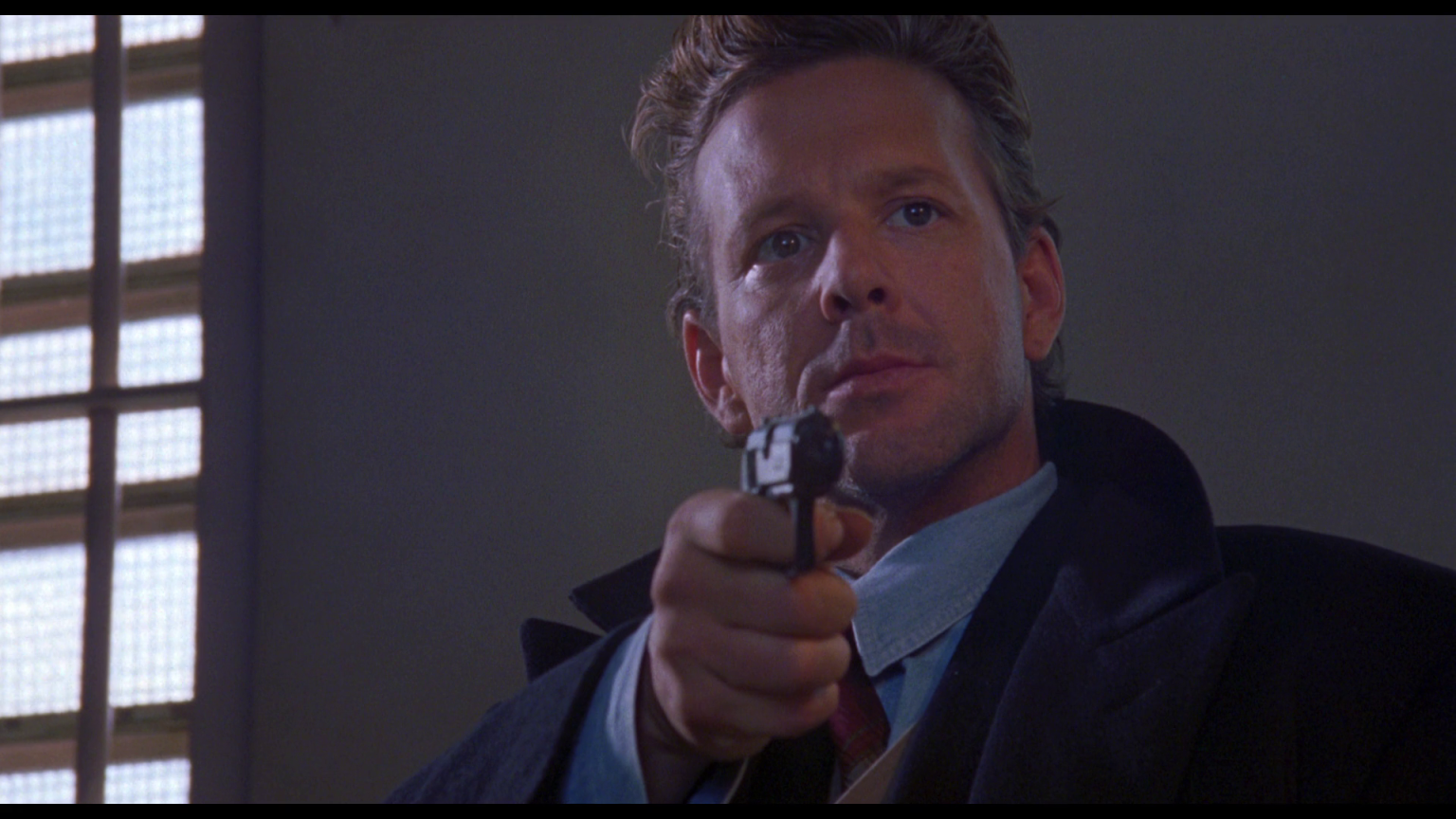 DoBlu.com – 4K UHD & Blu-ray Reviews | Desperate Hours (1990) Blu-ray ...