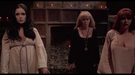 DoBlu.com – 4K UHD & Blu-ray Reviews | Count Yorga, Vampire (Arrow ...