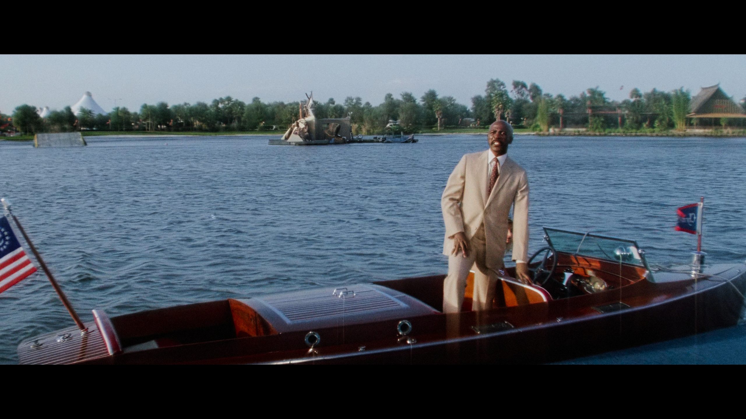 DoBlu.com – 4K UHD & Blu-ray Reviews | Jaws 3 4K UHD Review